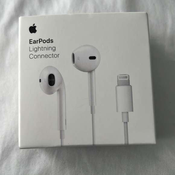 Apple | Headphones | Apple Earpods | Poshmark